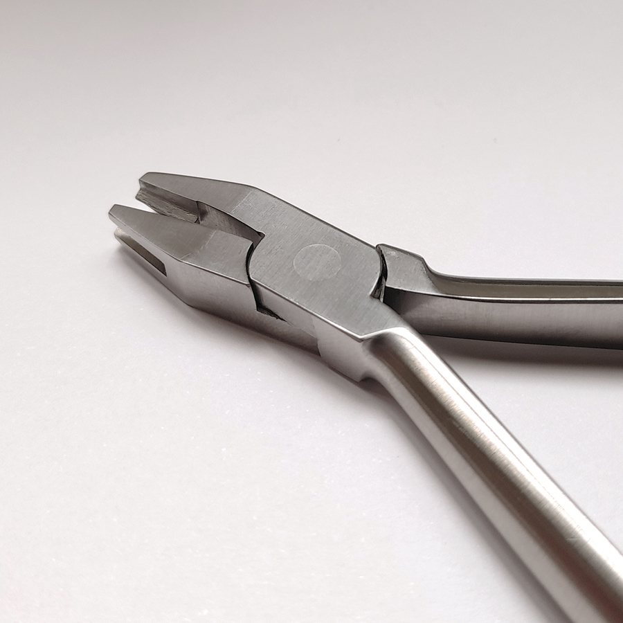 V-Bend Pliers - Essentials Instruments - TOC Dental